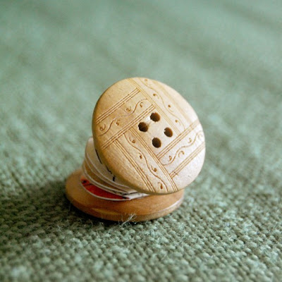 Button Book - Pratham Books